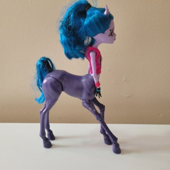 monster high | Toys | Monster High Doll Avea Trotter Freaky Fusion ...